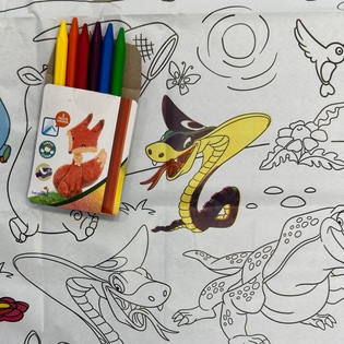 Fata de masa de colorat cu creioane colorate - Safari - Șorțuri și fețe ...